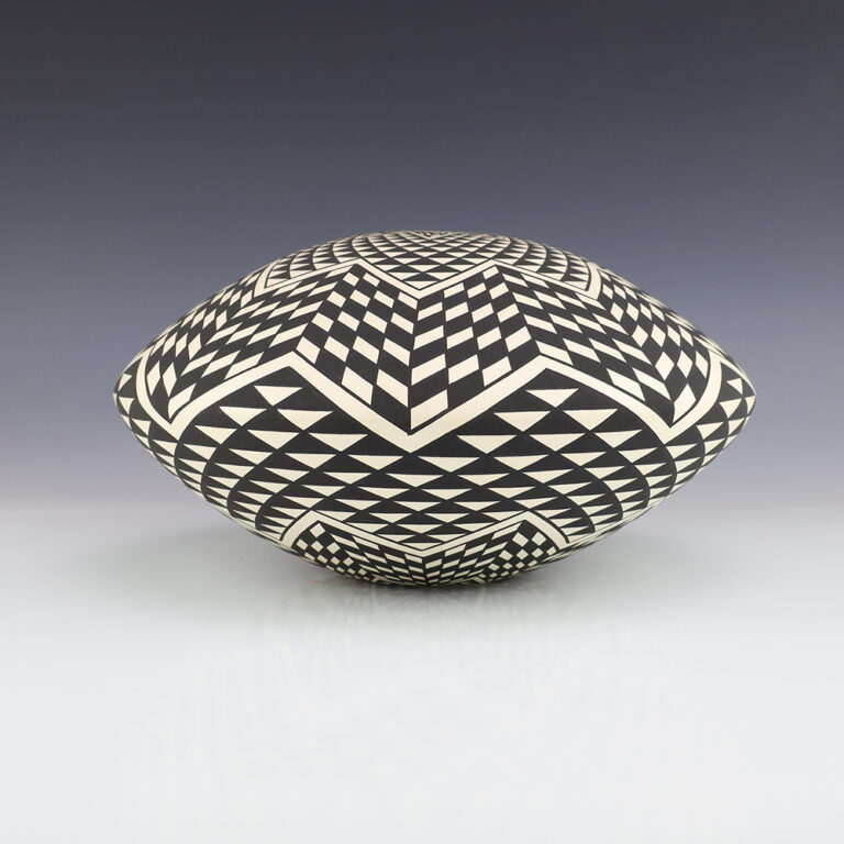 NATIVE AMERICAN LAGUNA POTTERY SEED POT BY ROBERT KASERO SR. | The Crow ...