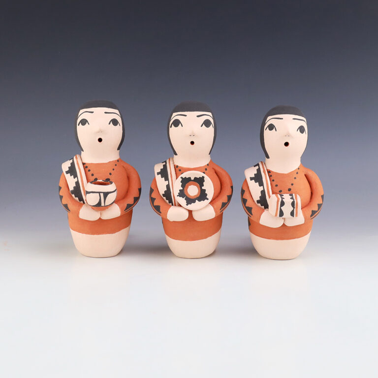 SANTO DOMINGO POTTERY NATIVITY BY ANGEL & RALPH BAILON | The Crow and ...