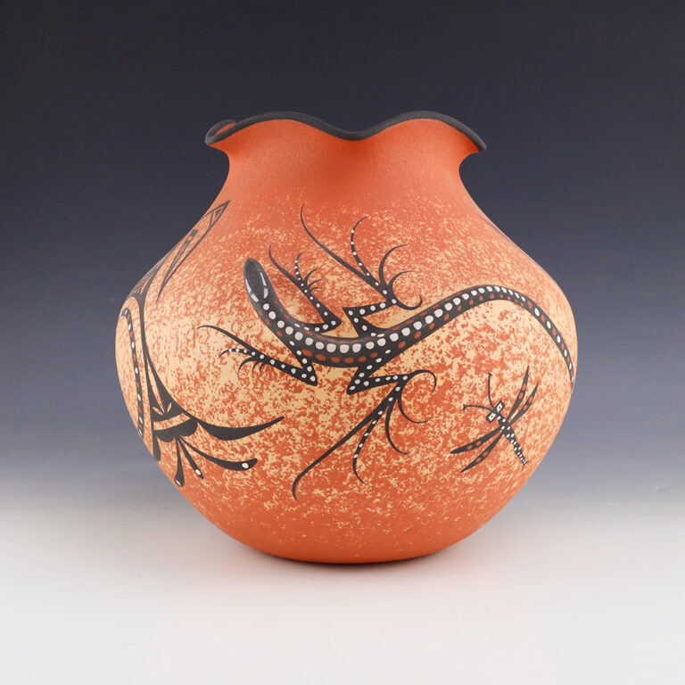 NATIVE AMERICAN ZUNI LIZARD POTTERY VASE BY DELDRICK CELLICION | The ...