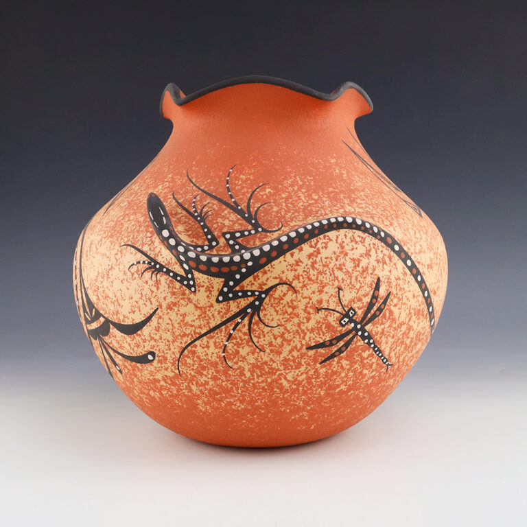NATIVE AMERICAN ZUNI LIZARD POTTERY VASE BY DELDRICK CELLICION | The ...