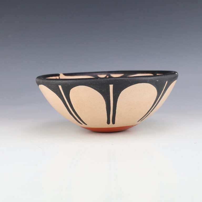 DEER POTTERY BOWL BY ROSE PACHECO KEWA | The Crow and The Cactus