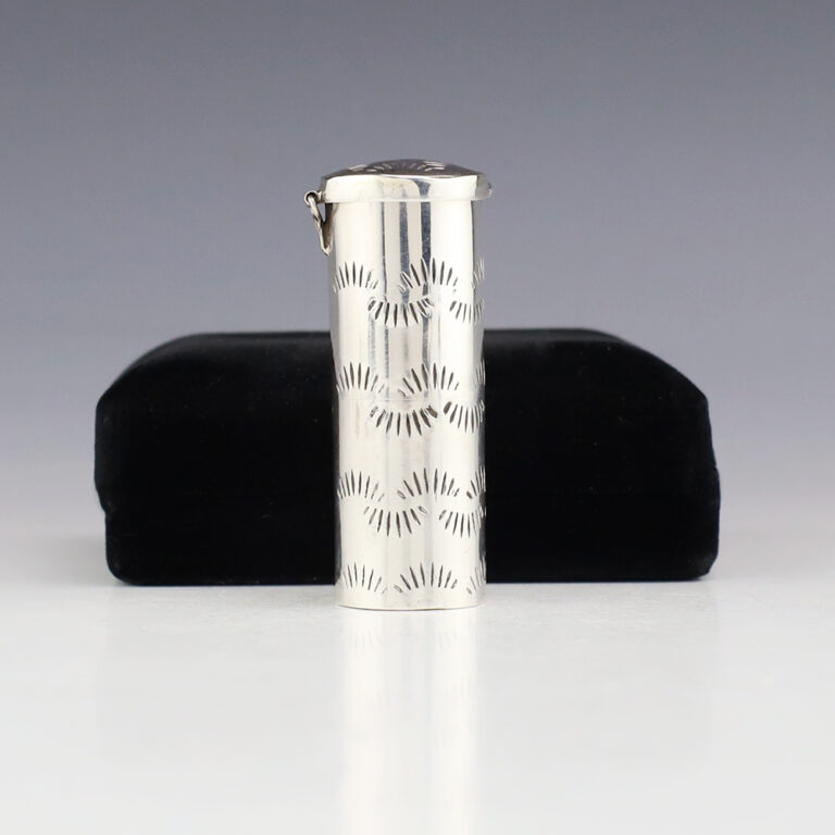 NAVAJO STERLING SILVER BOX BY JEFFREY CHEE | The Crow and The Cactus