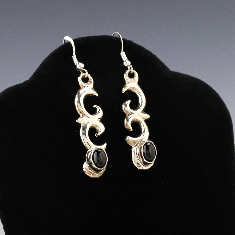 NATIVE AMERICAN NAVAJO STERLING SILVER & ONYX EARRINGS BY MILDRED ...
